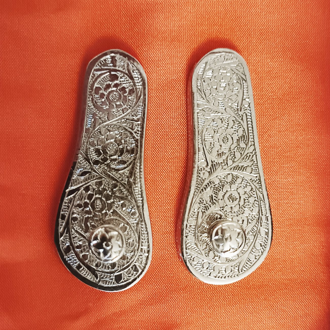 Silver Brass Paduka 2 inch - Siddha Yoga Book Store